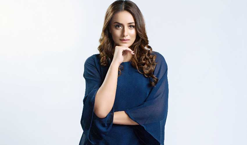 60 SECONDS WITH KINZA RAZZAK | Kaleidoscope - MAG THE WEEKLY