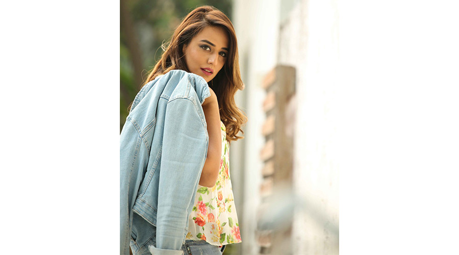 60 Seconds With Kinza Razzak | Kaleidoscope - MAG THE WEEKLY