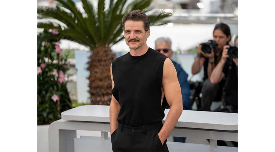 Pedro Pascal parts ways with stylist after fan backlash over red carpet ...