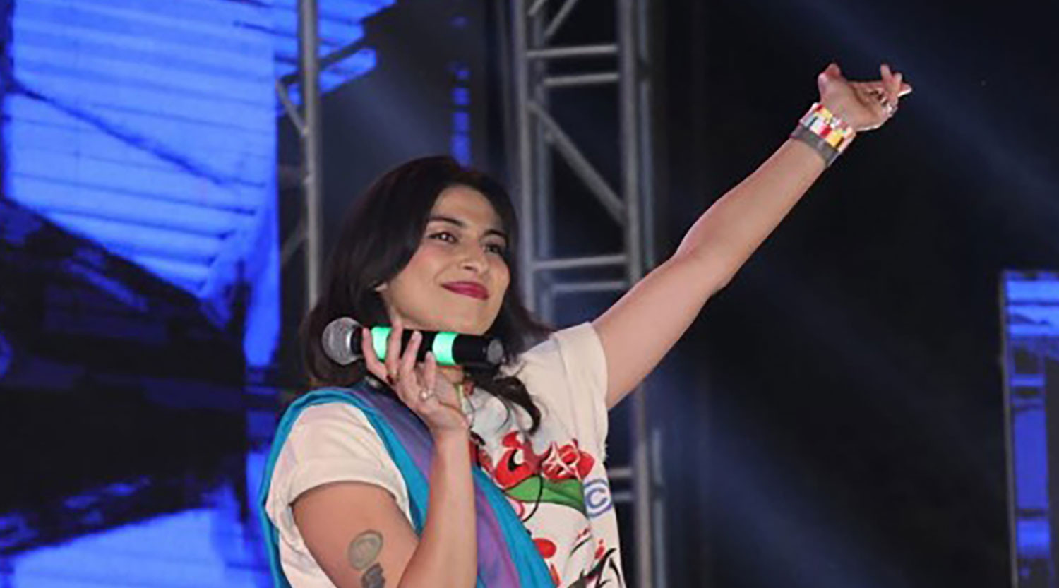Meesha Shafi returns to Karachi stage at World Culture Festival | Fab ...